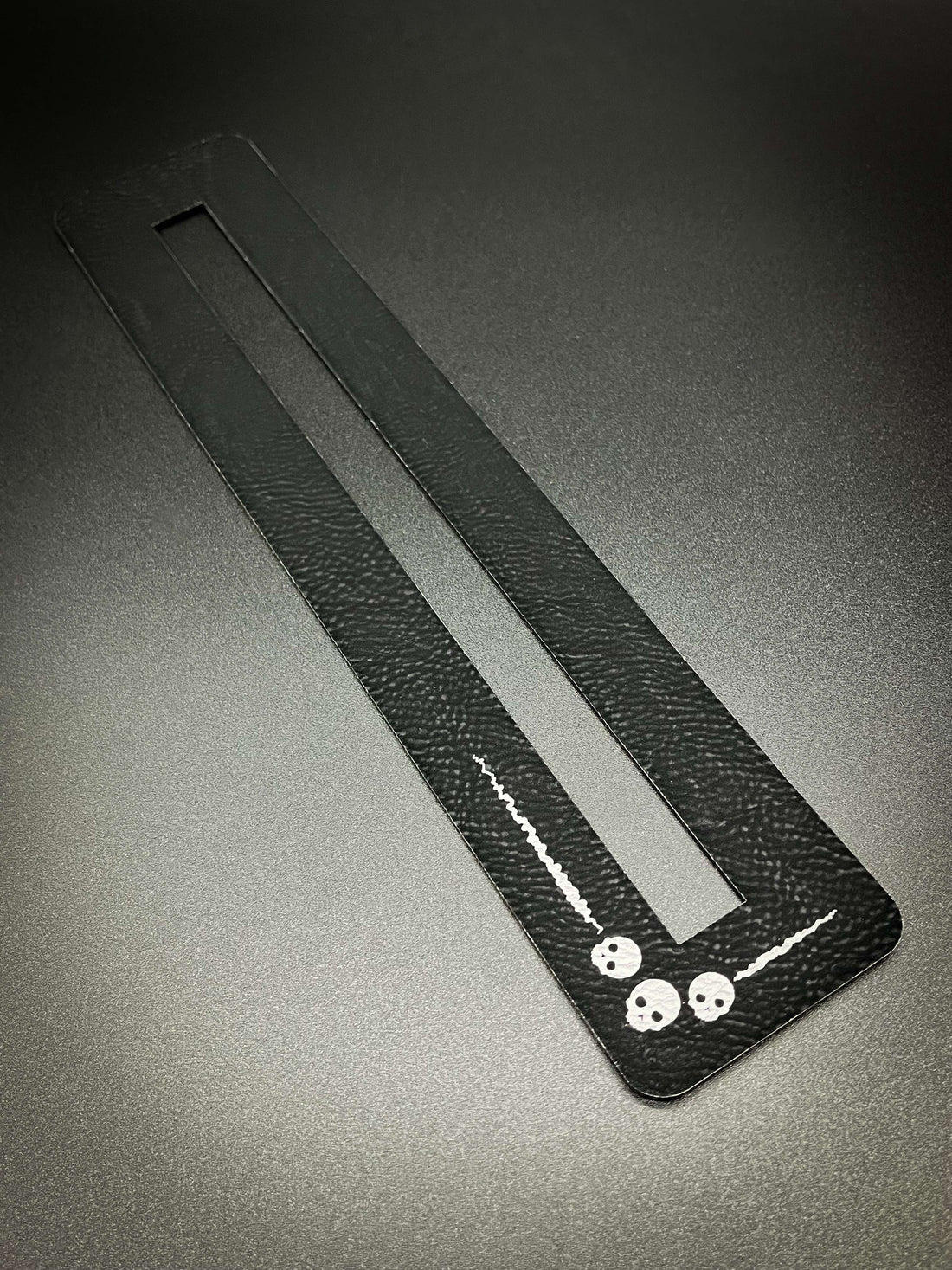 Skull Zipper Overlay – Joleelee Creations